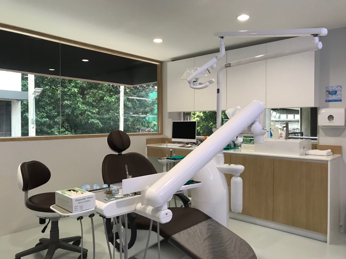 The One Dental Studio เช็กราคา หาโปร อ่านรีวิว ที่นี่!